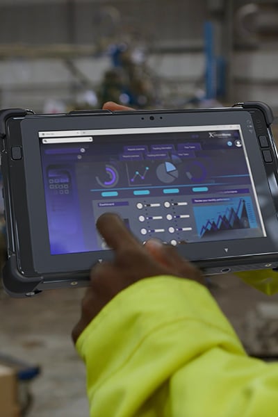 xTablet T8655 Rugged Industrial Tablet | MobileDemand